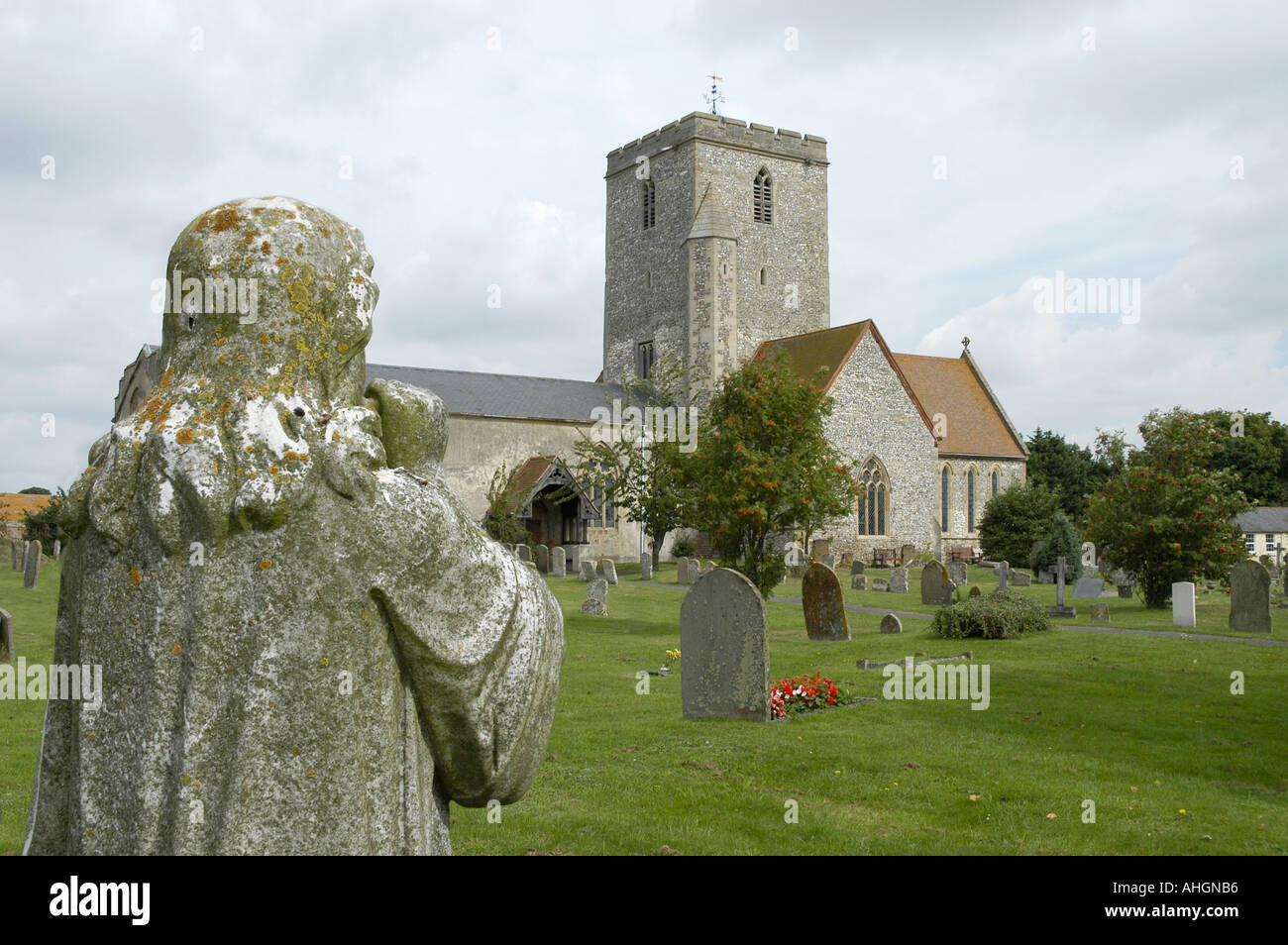 St marys church cholsey hi-res stock photography and images - Alamy