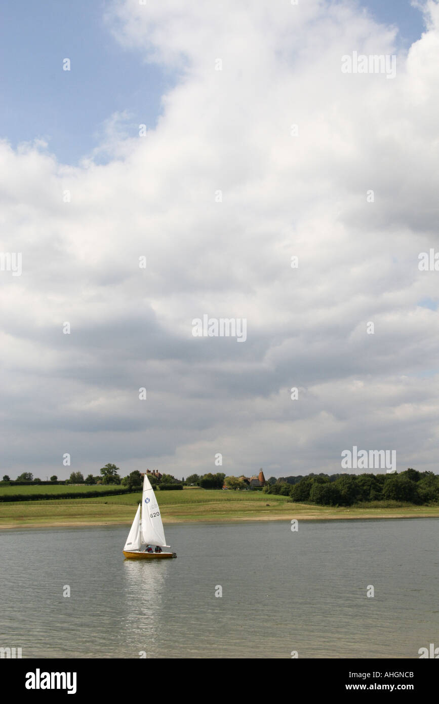 21 August 2005 Sailing yacht on Bewl Water reservoir on East Sussex ...