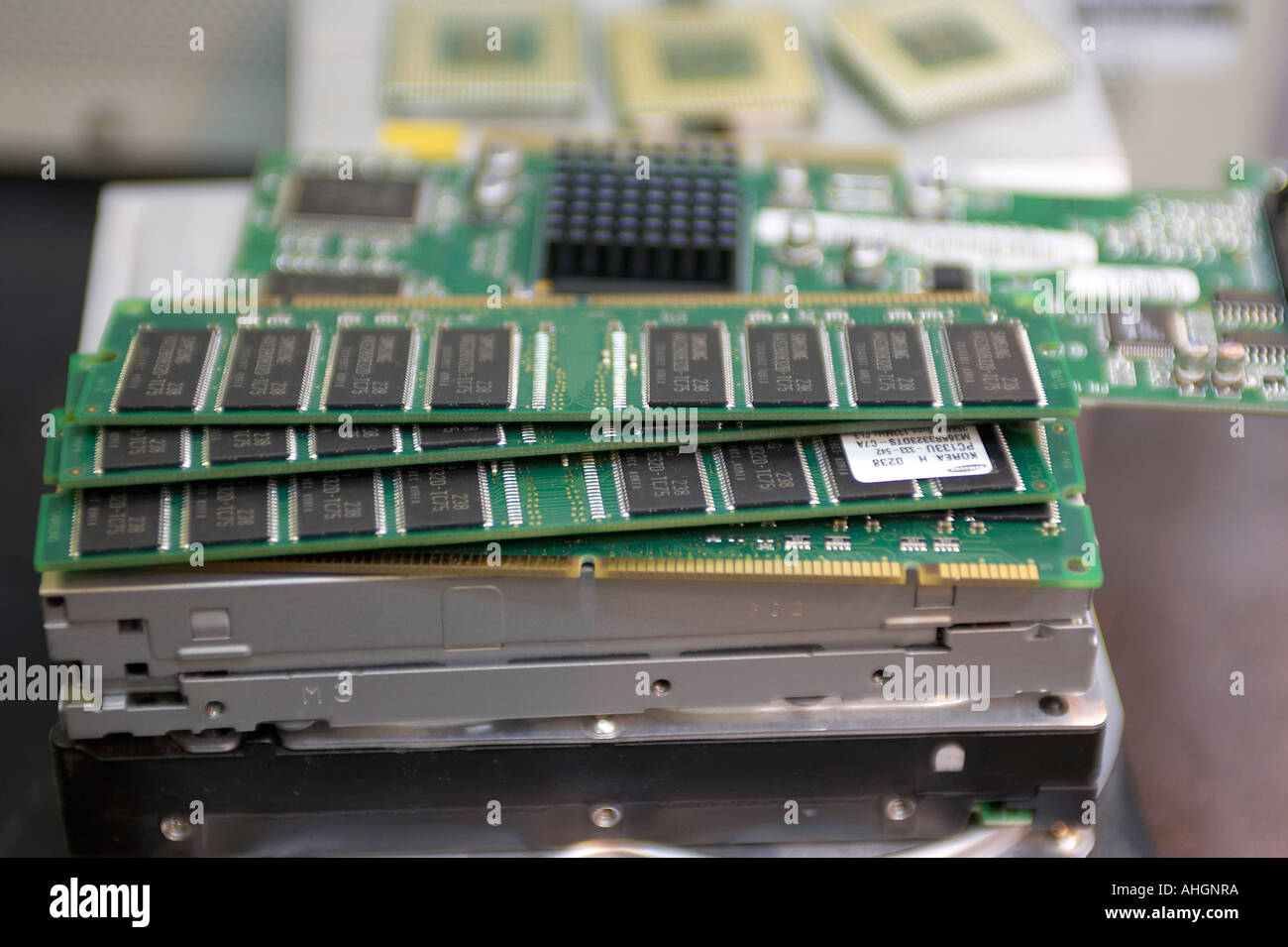 Used pc parts hi-res stock photography and images - Alamy