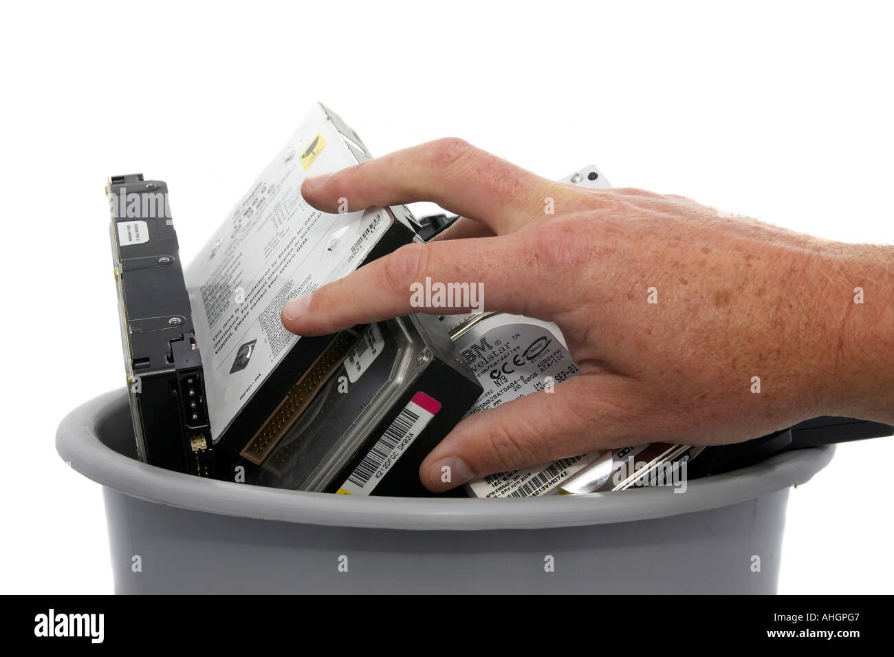 Hard drives thrown away hi-res stock photography and images - Alamy