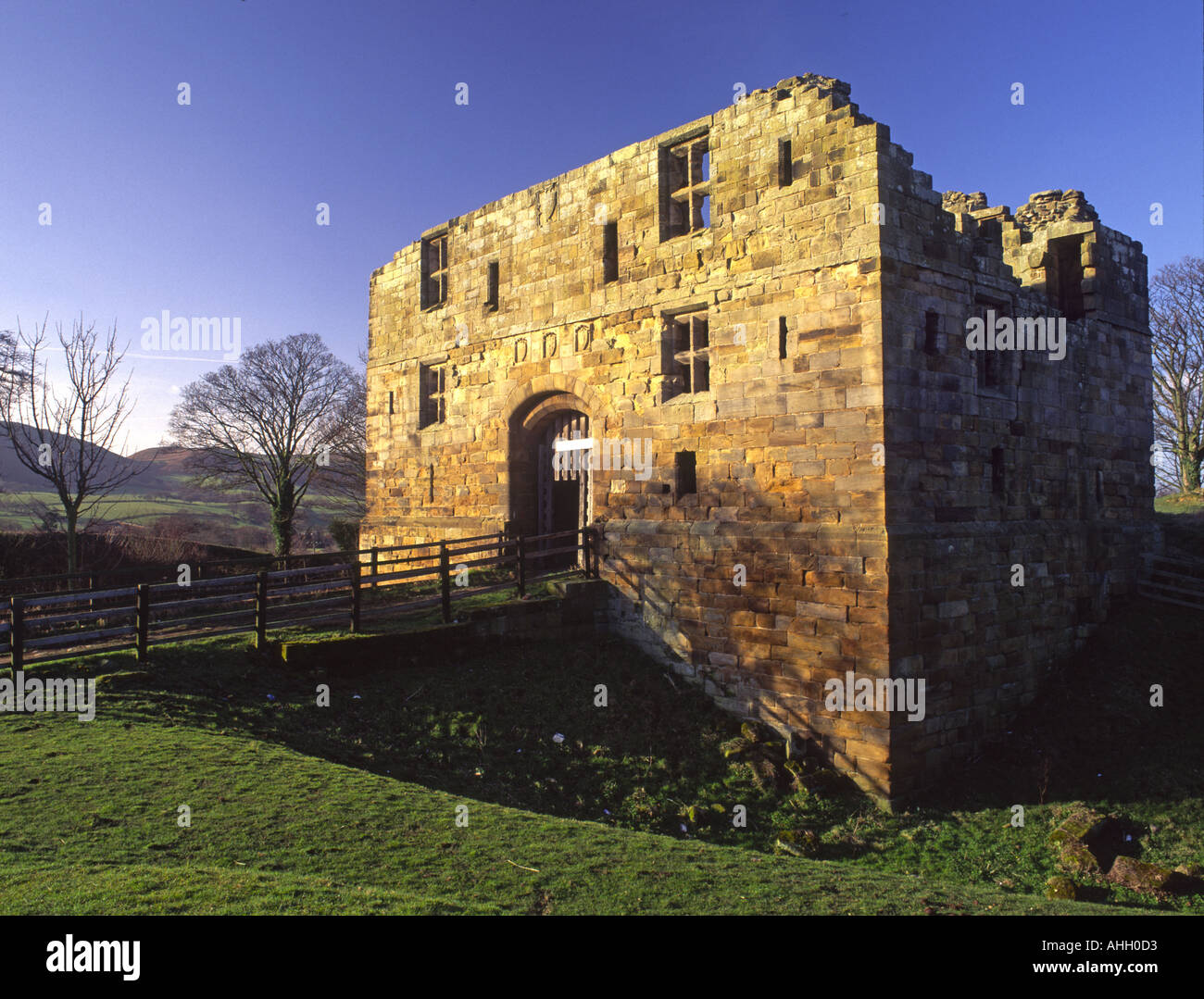 Whorlton Castle High Resolution Stock Photography and Images - Alamy