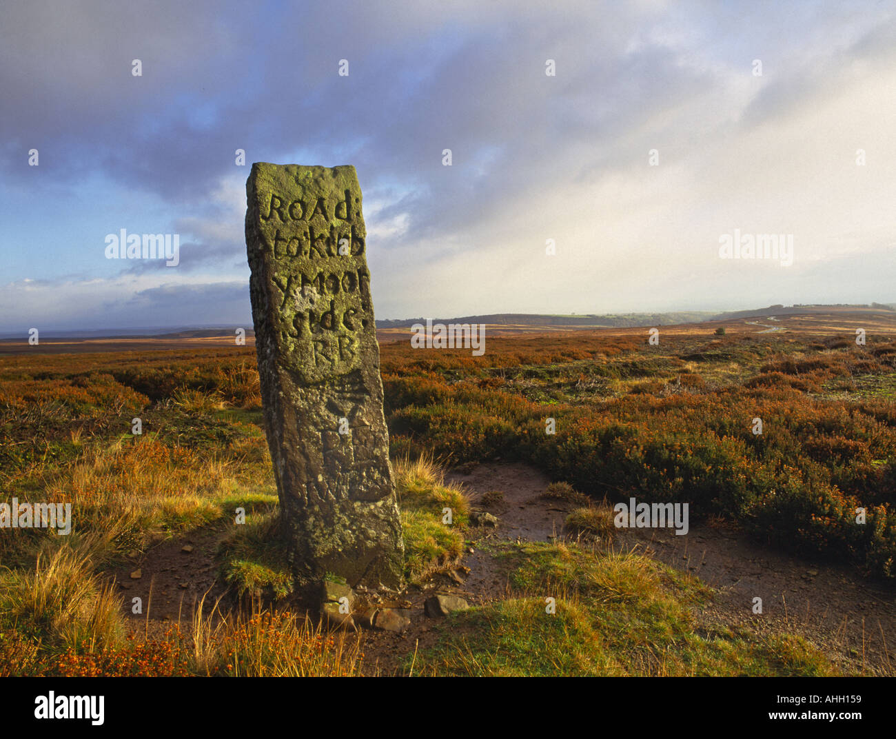 Ancient highway direction sgn alongside the Hutton le Hole to Castleton ...