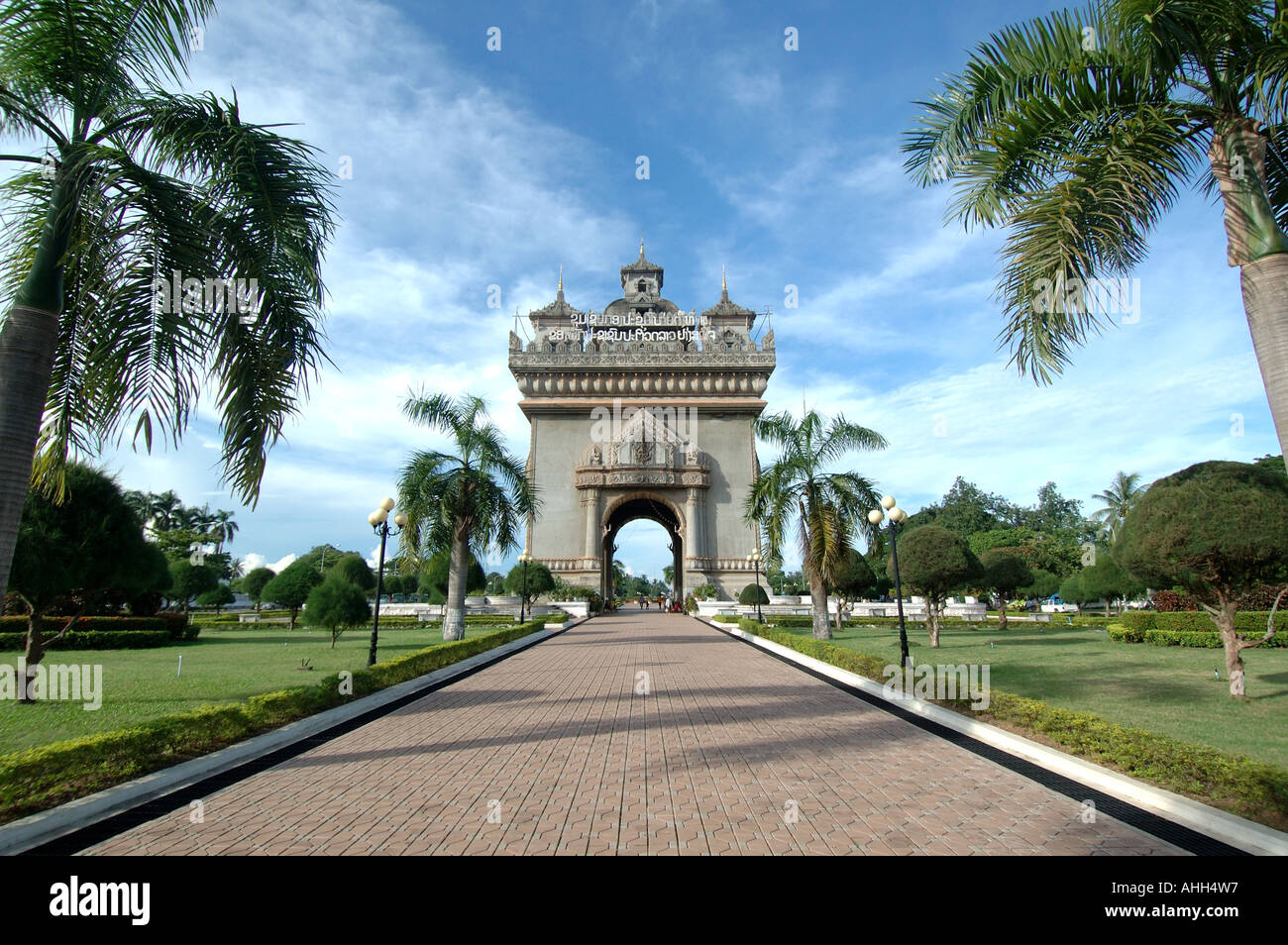 Patuxai built to resemble the Arc de Triomphe in Paris Vientiane Laos ...