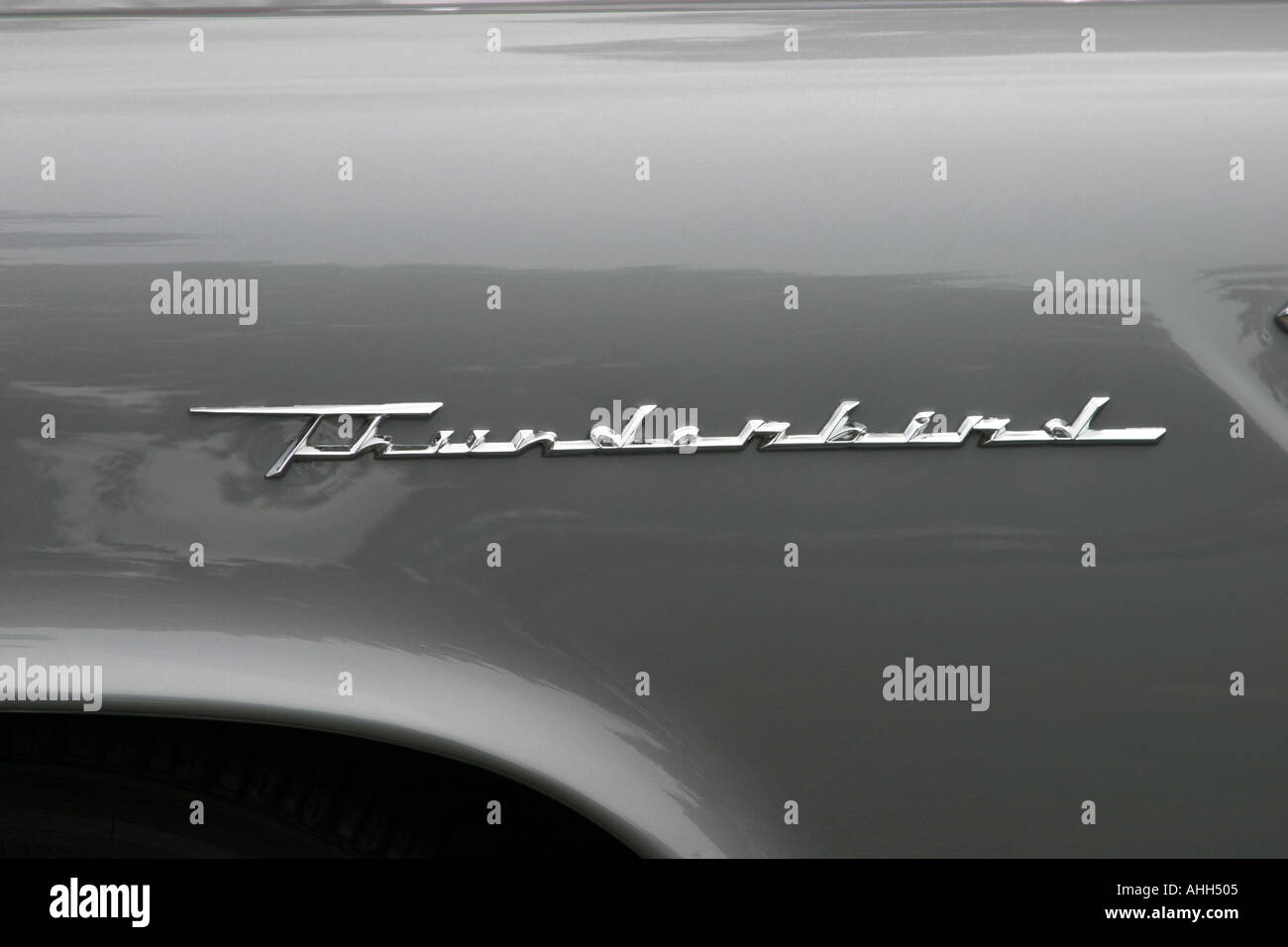 Ford thunderbird logo hi-res stock photography and images - Alamy