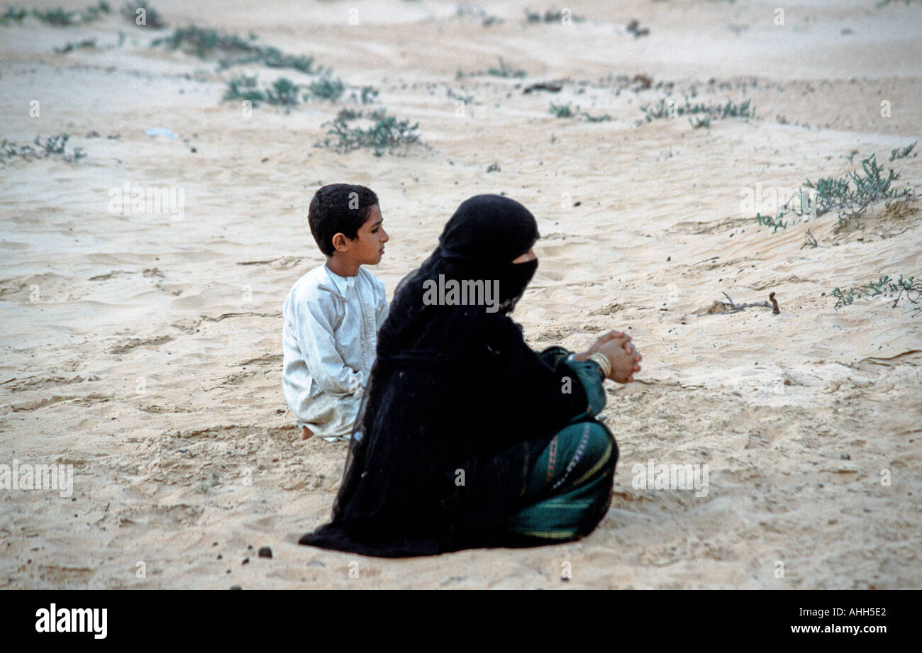 Bedu Woman And Boy From The Wahiba Sands In Oman Stock Photo - Alamy