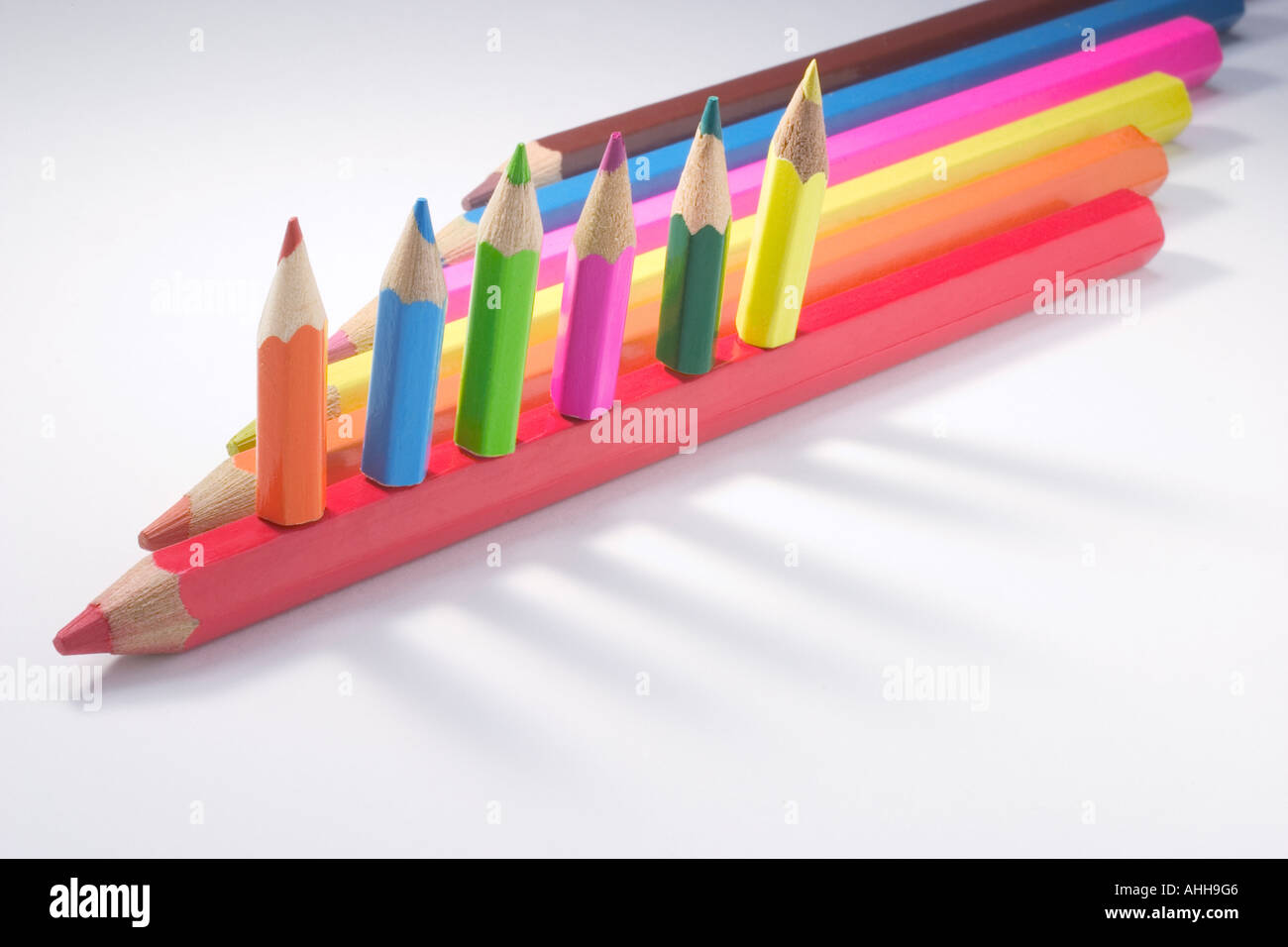Long to short pencils hi-res stock photography and images - Alamy