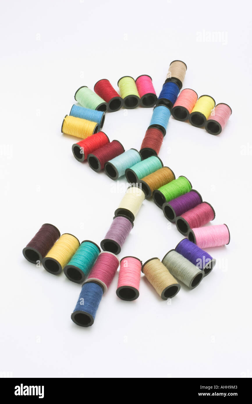 Spools of threads hi-res stock photography and images - Alamy