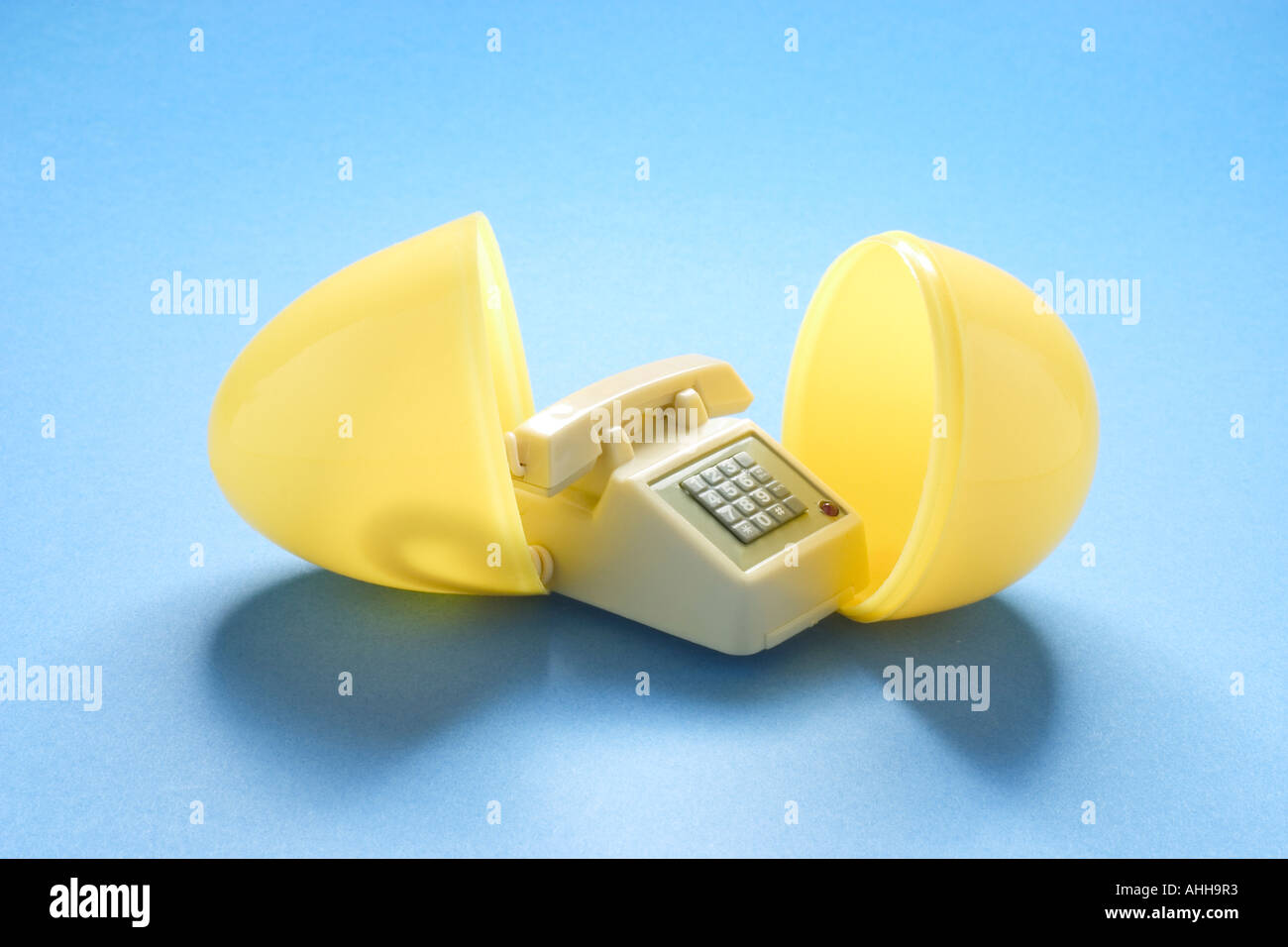 Plastic half ring hi-res stock photography and images - Alamy