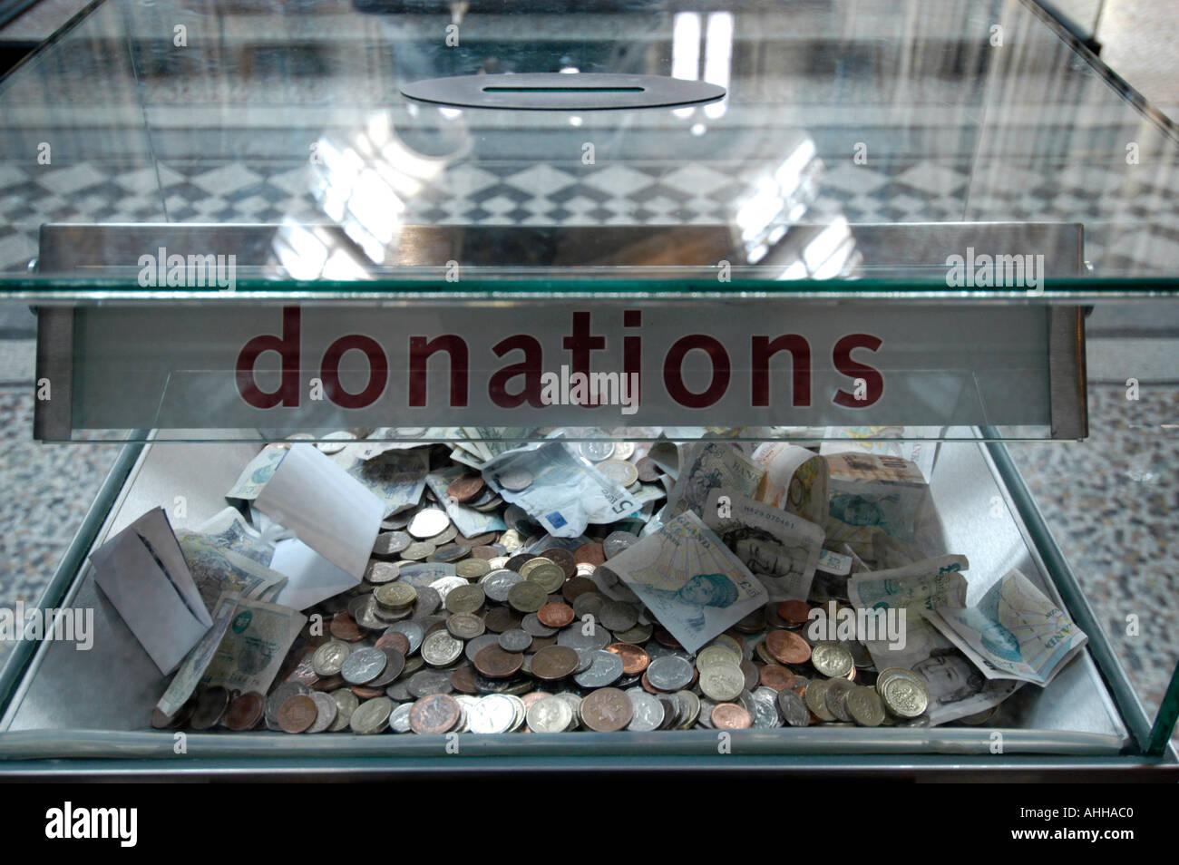 Donation box museum hi-res stock photography and images - Alamy