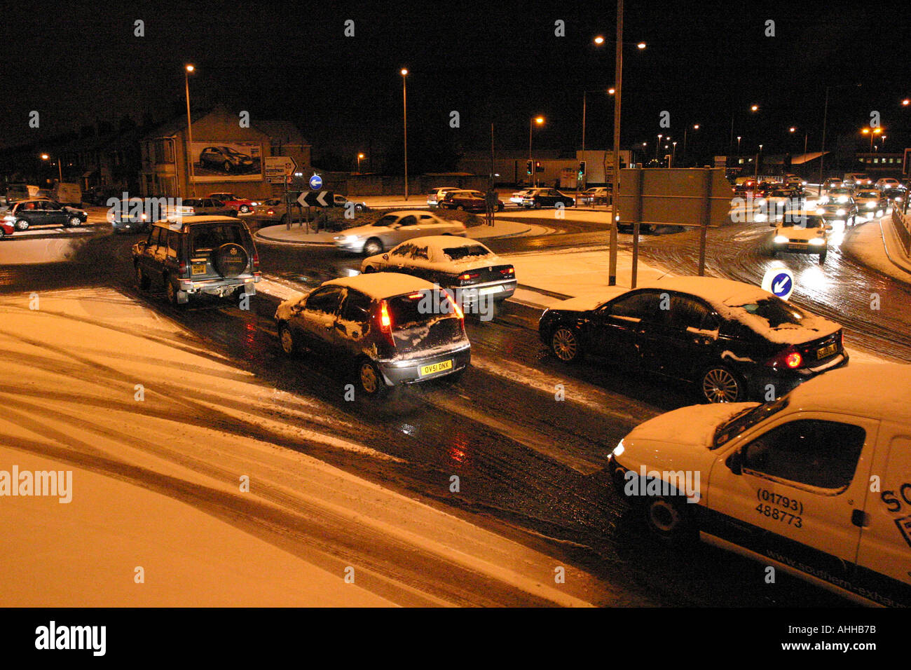 A freak snow storm catches motorists unawares in Swindon Wiltshire ...