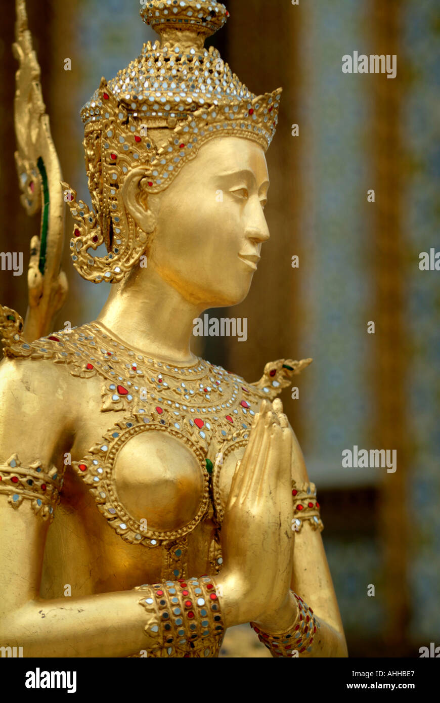 Mythical figures grand palace bangkok hi-res stock photography and ...