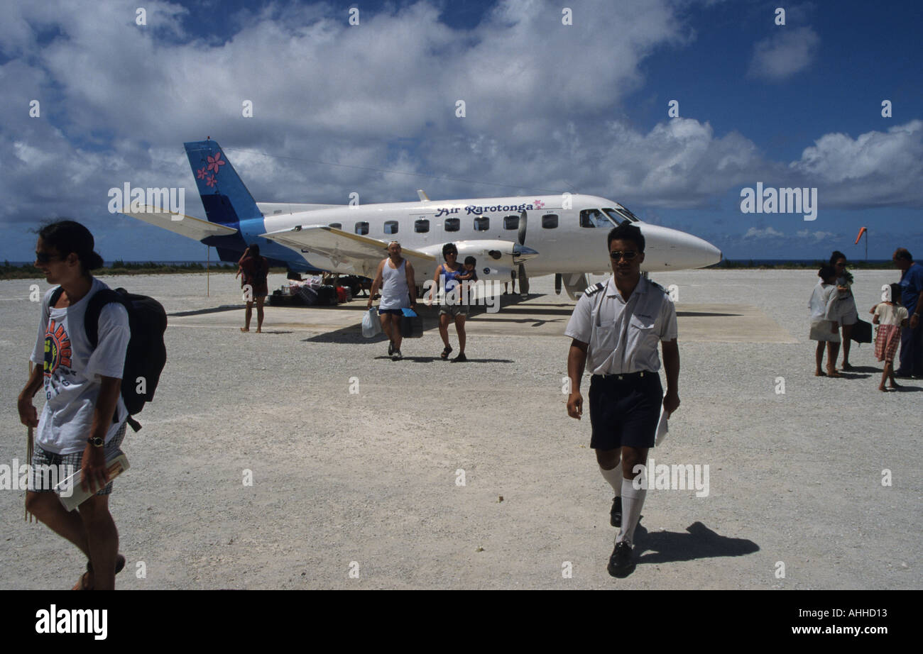Children cook islands hi-res stock photography and images - Alamy