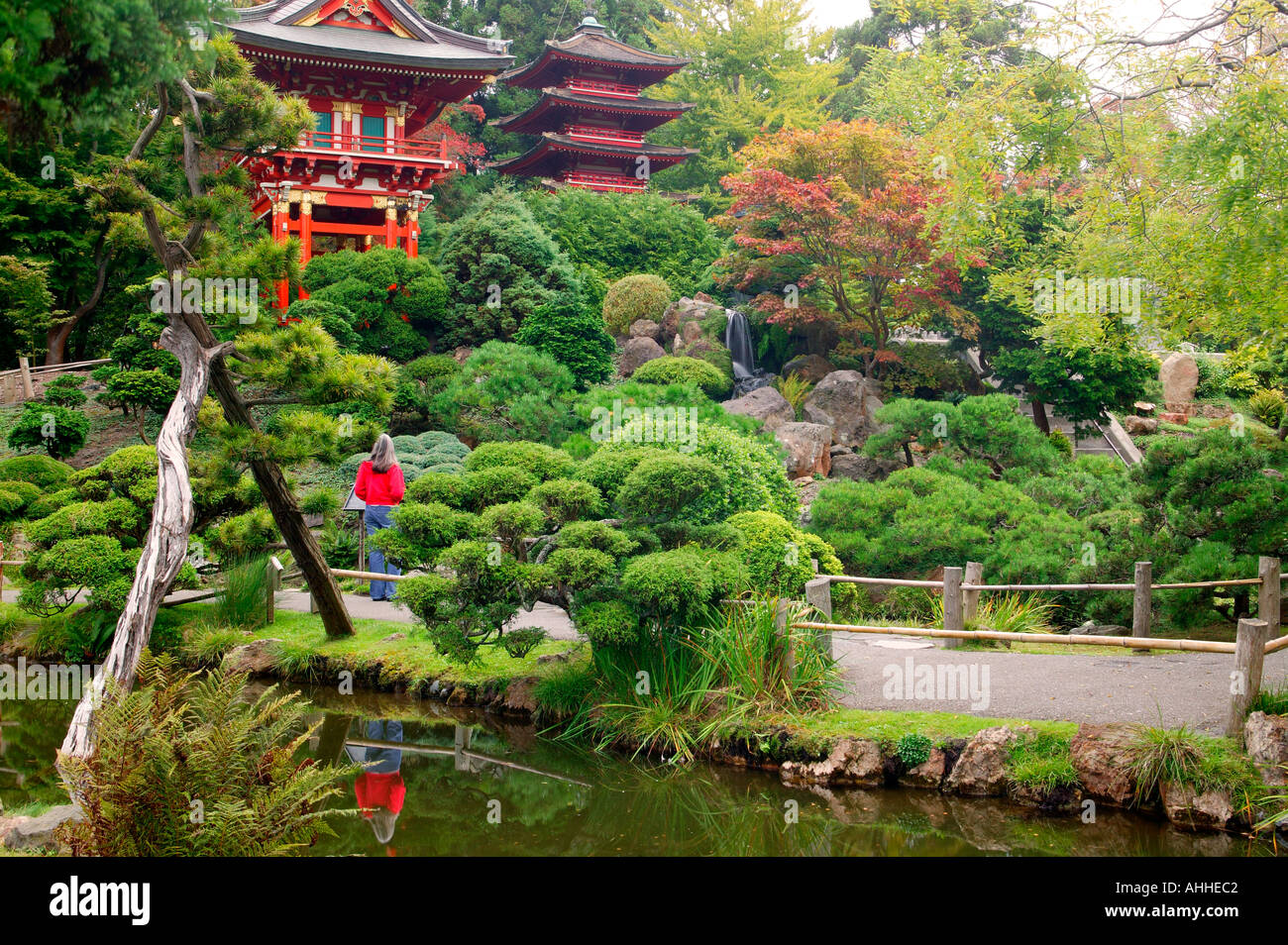 San francisco buddhist temple hi-res stock photography and images - Alamy