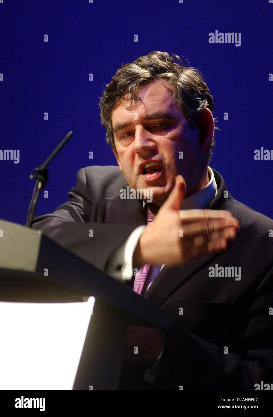 Gordon brown budget hi-res stock photography and images - Alamy