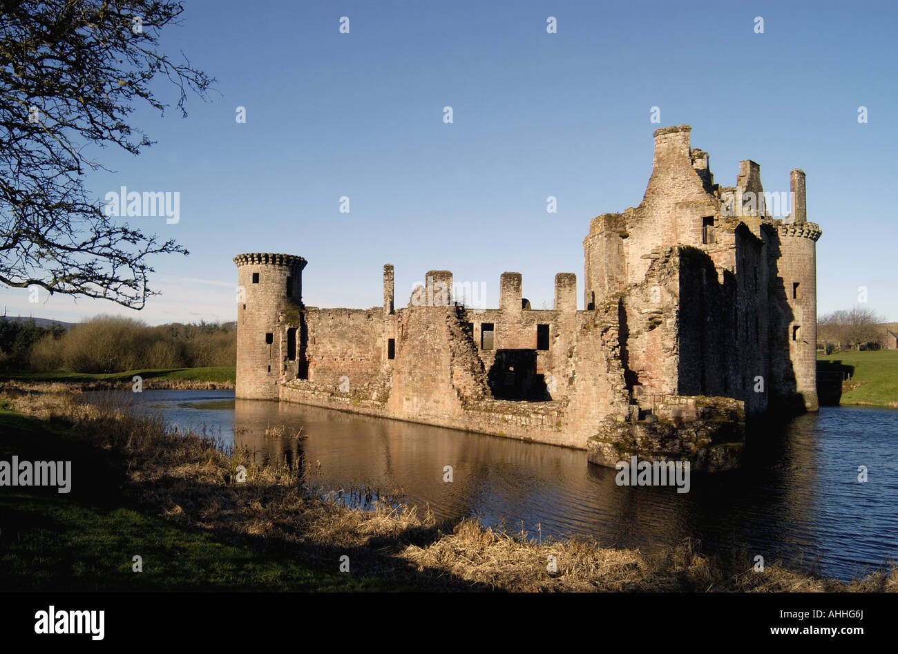 Triangular castles hi-res stock photography and images - Alamy