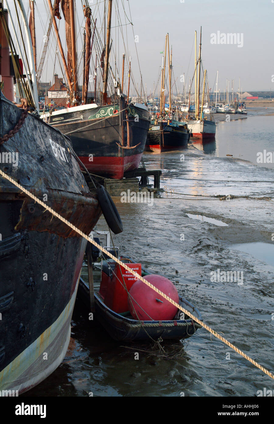 Old barges hi-res stock photography and images - Alamy