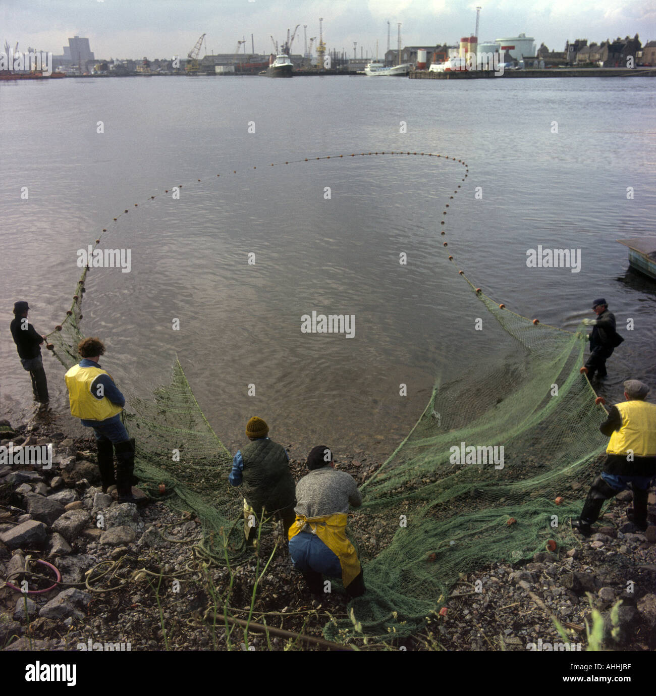 Salmon Sweep Netting on the River Dee Stock Photo - Alamy