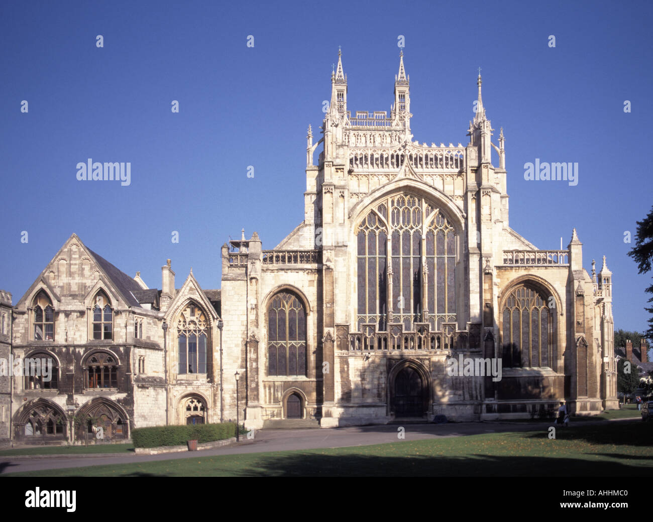 Cathedral gloucester exterior architecture hi-res stock photography and ...