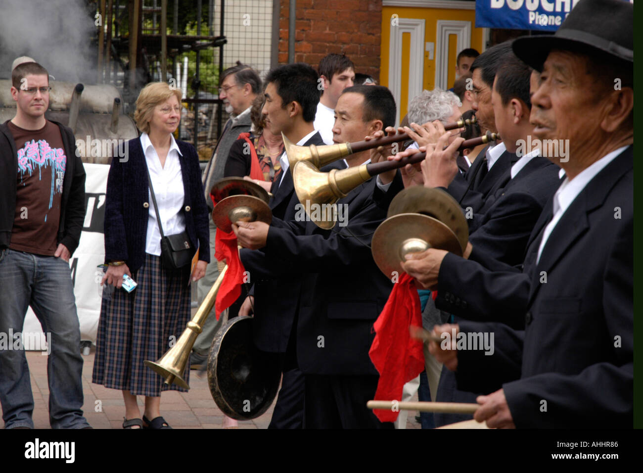 Chinese band hi-res stock photography and images - Alamy