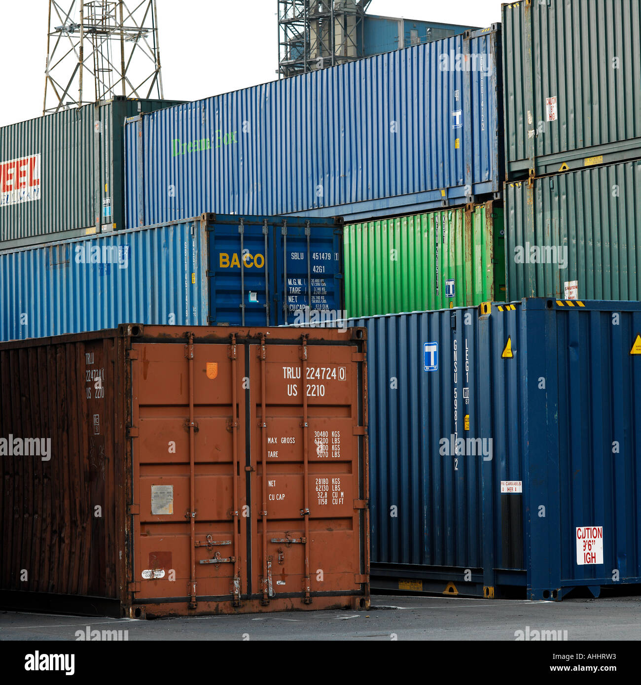 Containers hi res hi-res stock photography and images - Alamy Containers hi res hi-res stock photography and images - Alamy