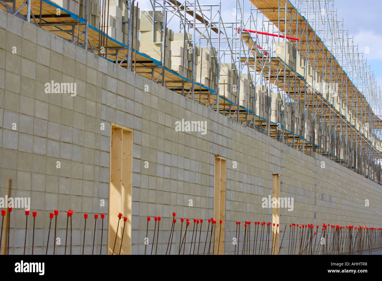 Concrete wall under construction Stock Photo - Alamy