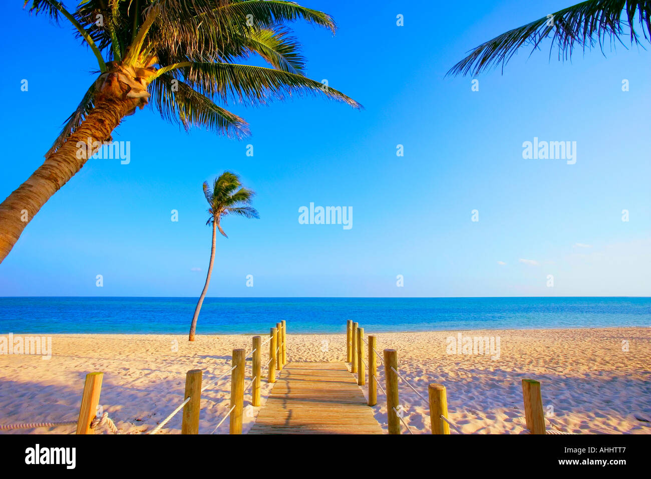 Walkway onto beach Stock Photo - Alamy