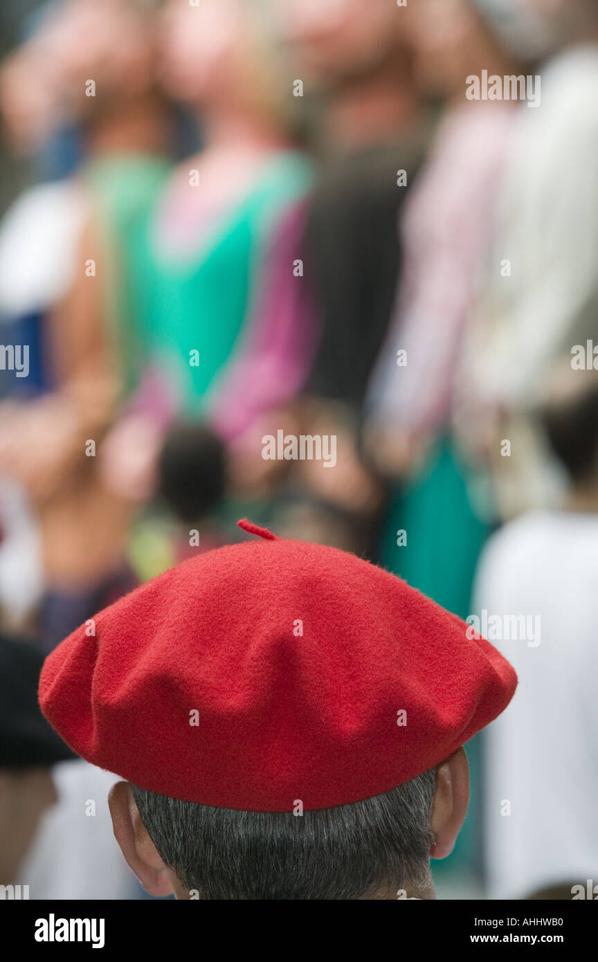 Basque beret hi-res stock photography and images - Alamy