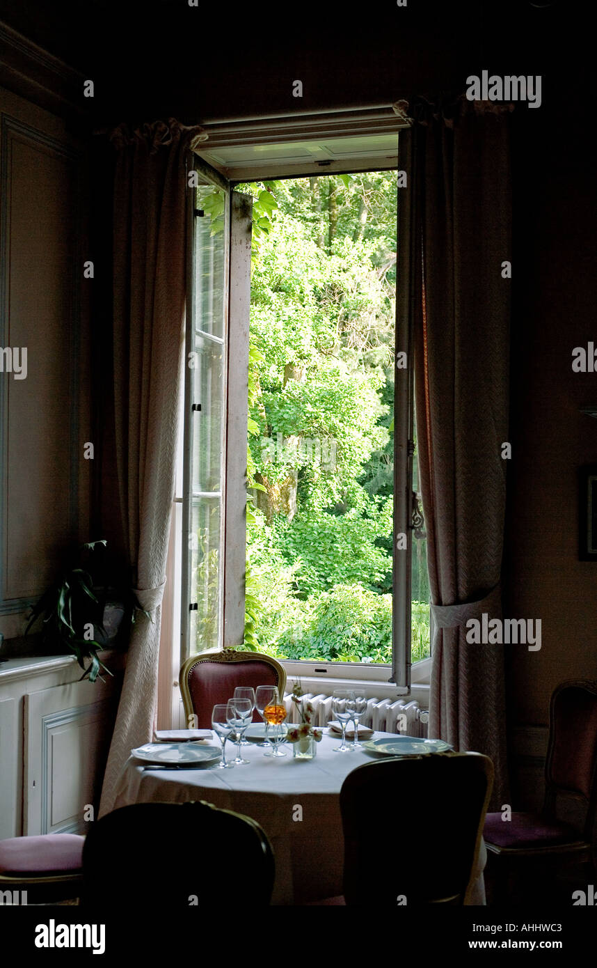 Intimate interiors hi-res stock photography and images - Alamy