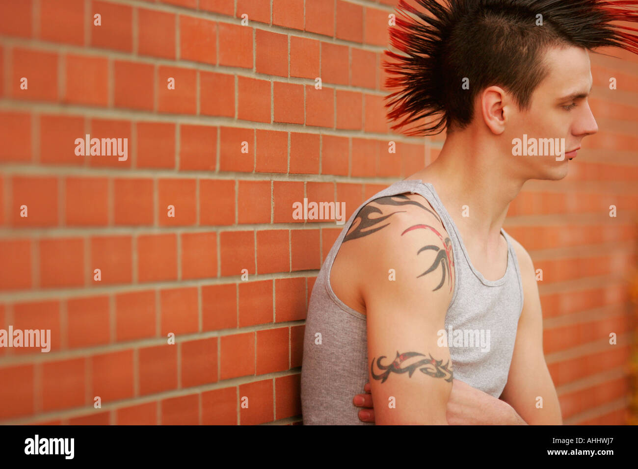 Teenager with mohawk hi-res stock photography and images - Alamy