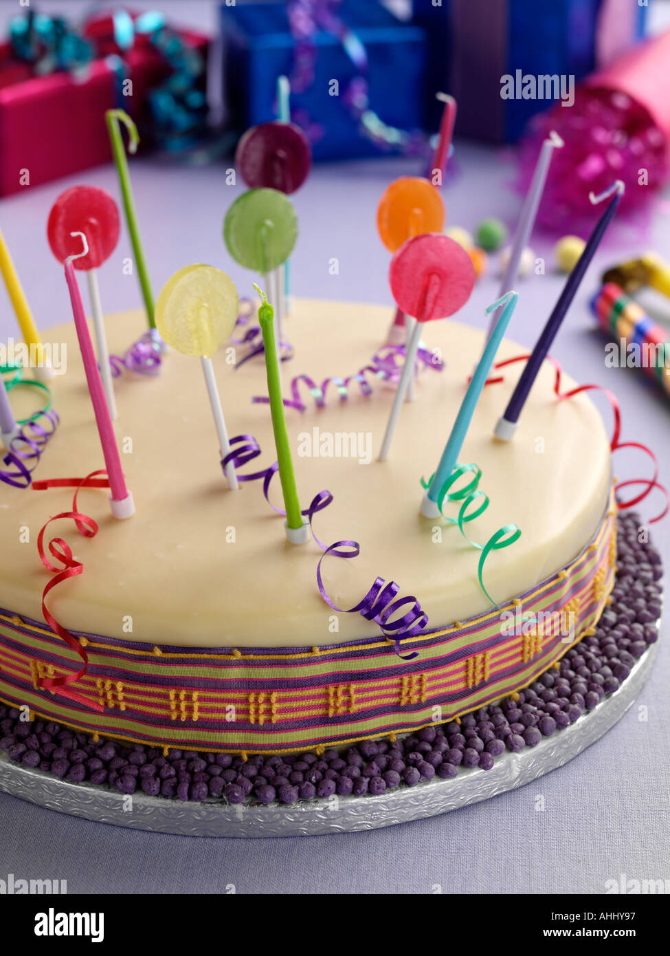 White Chocolate Cake Stock Photo - Alamy