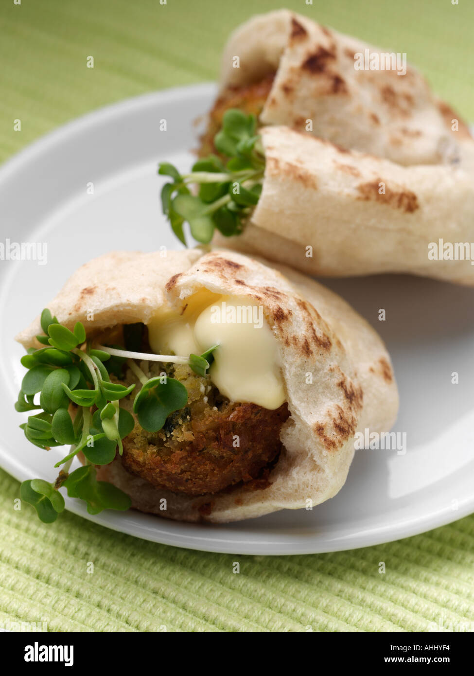Falafel sandwich hi-res stock photography and images - Alamy