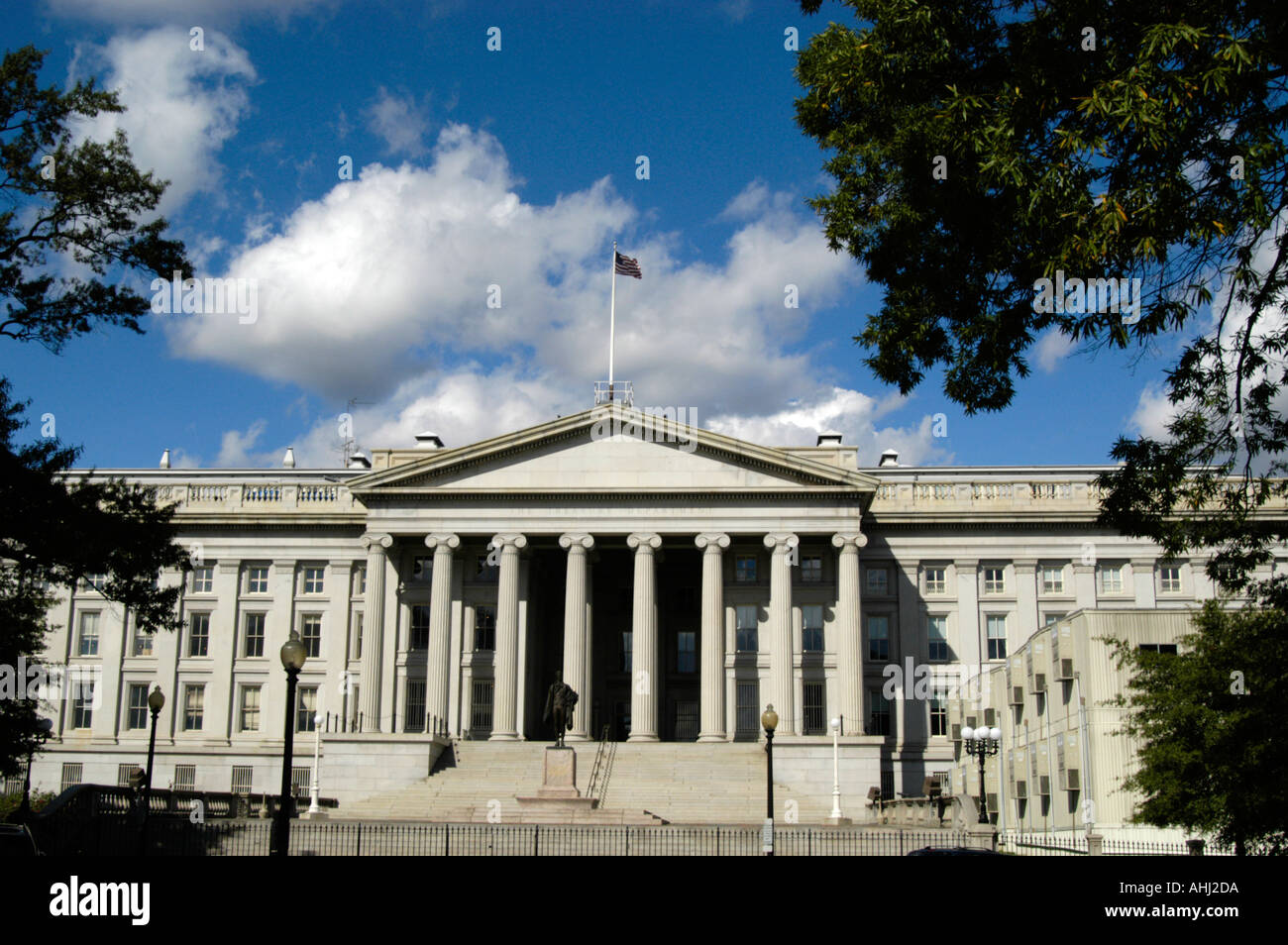 United states department of treasury hi-res stock photography and ...