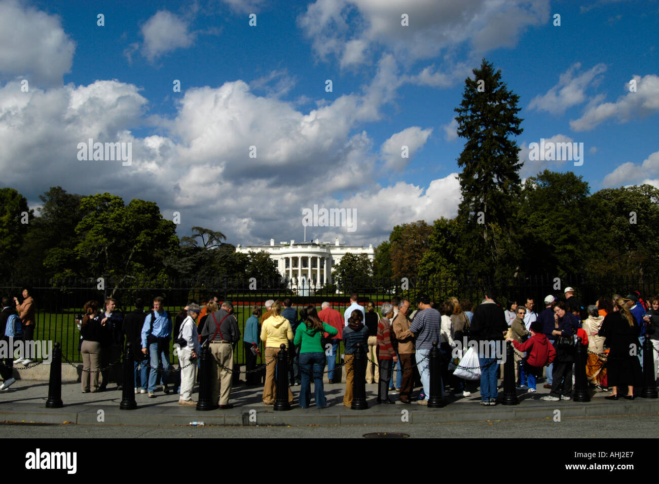 Us white house gates hi-res stock photography and images - Alamy