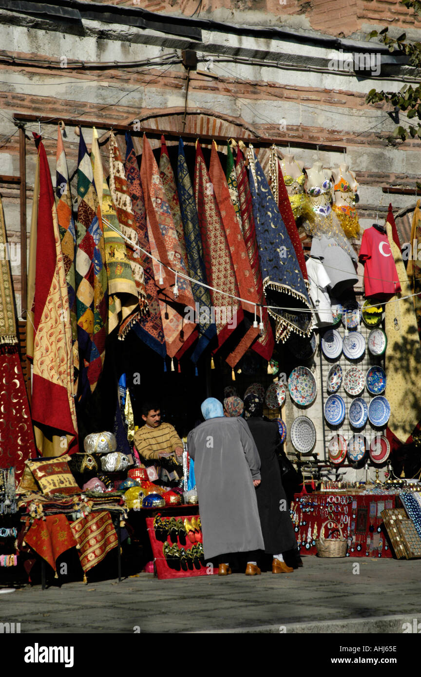 Istanbul market rugs hi-res stock photography and images - Alamy