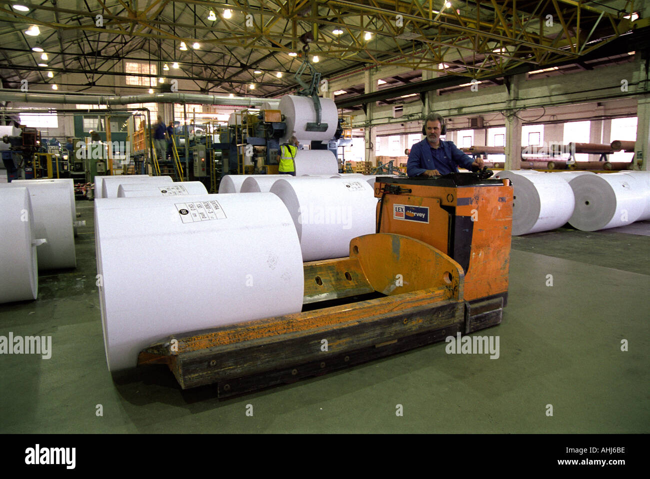 Rolls of paper factory england hi-res stock photography and images - Alamy