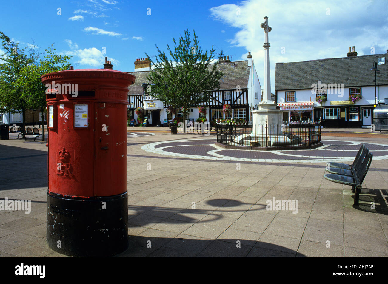 High Street Hoddesdon Hertfordshire England High Resolution Stock ...