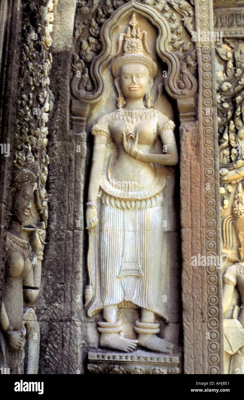 Apsara heavenly nymph Angkor Wat Angkor Cambodia Stock Photo - Alamy