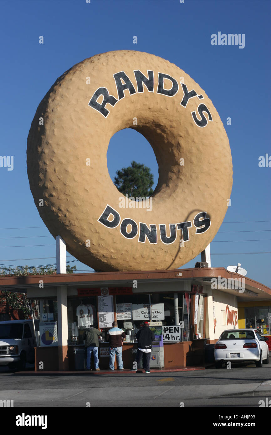 Randys Donuts Los Angeles High Resolution Stock Photography and Images ...