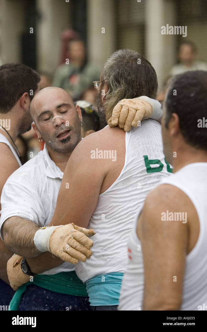 Basque strong man games hi-res stock photography and images - Alamy
