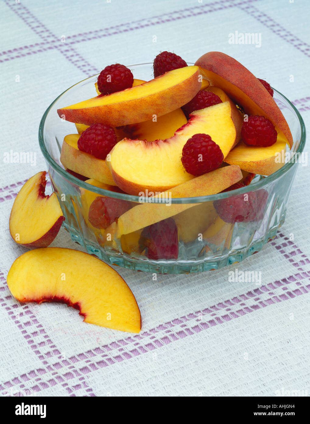 Peachs still hi-res stock photography and images - Alamy