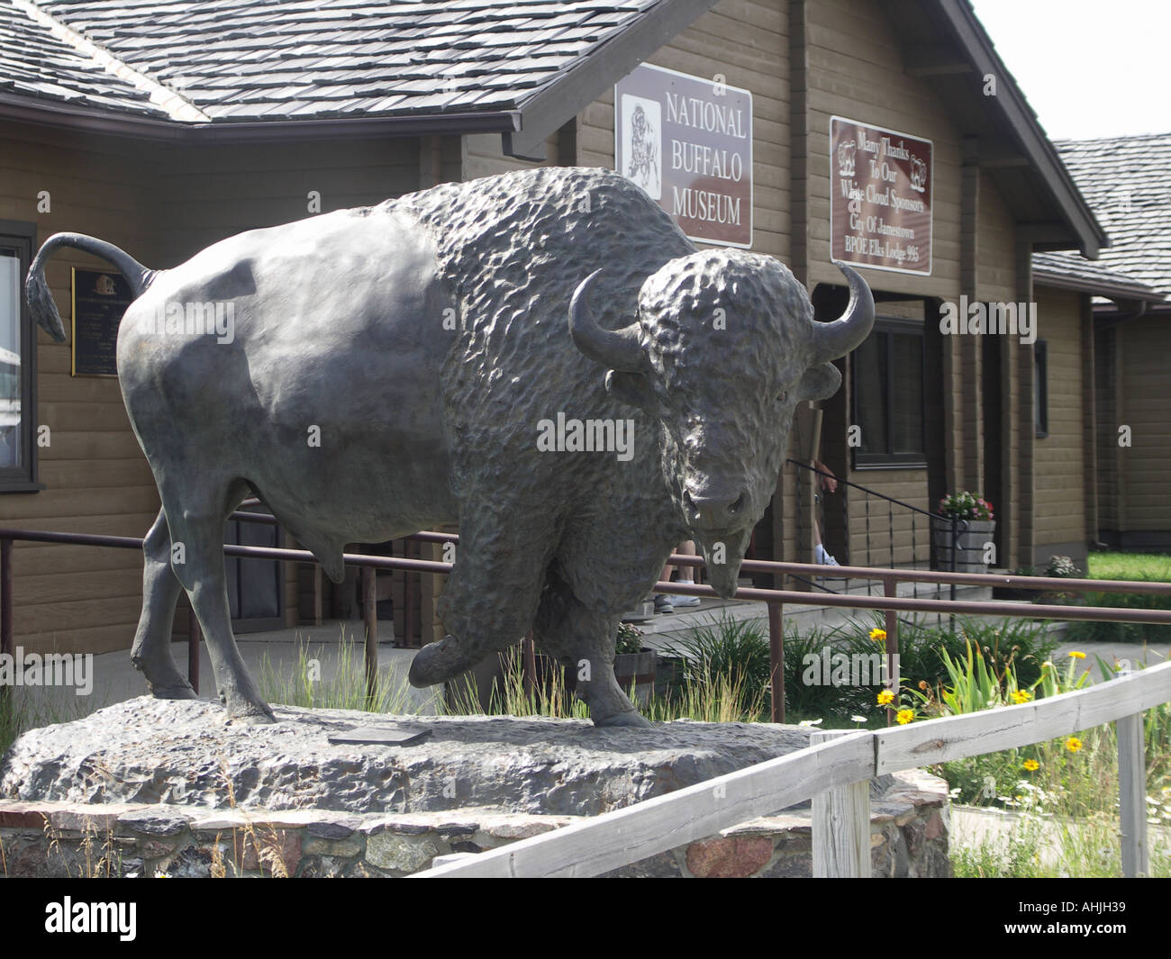 Statue of American Buffalo Stock Photo - Alamy