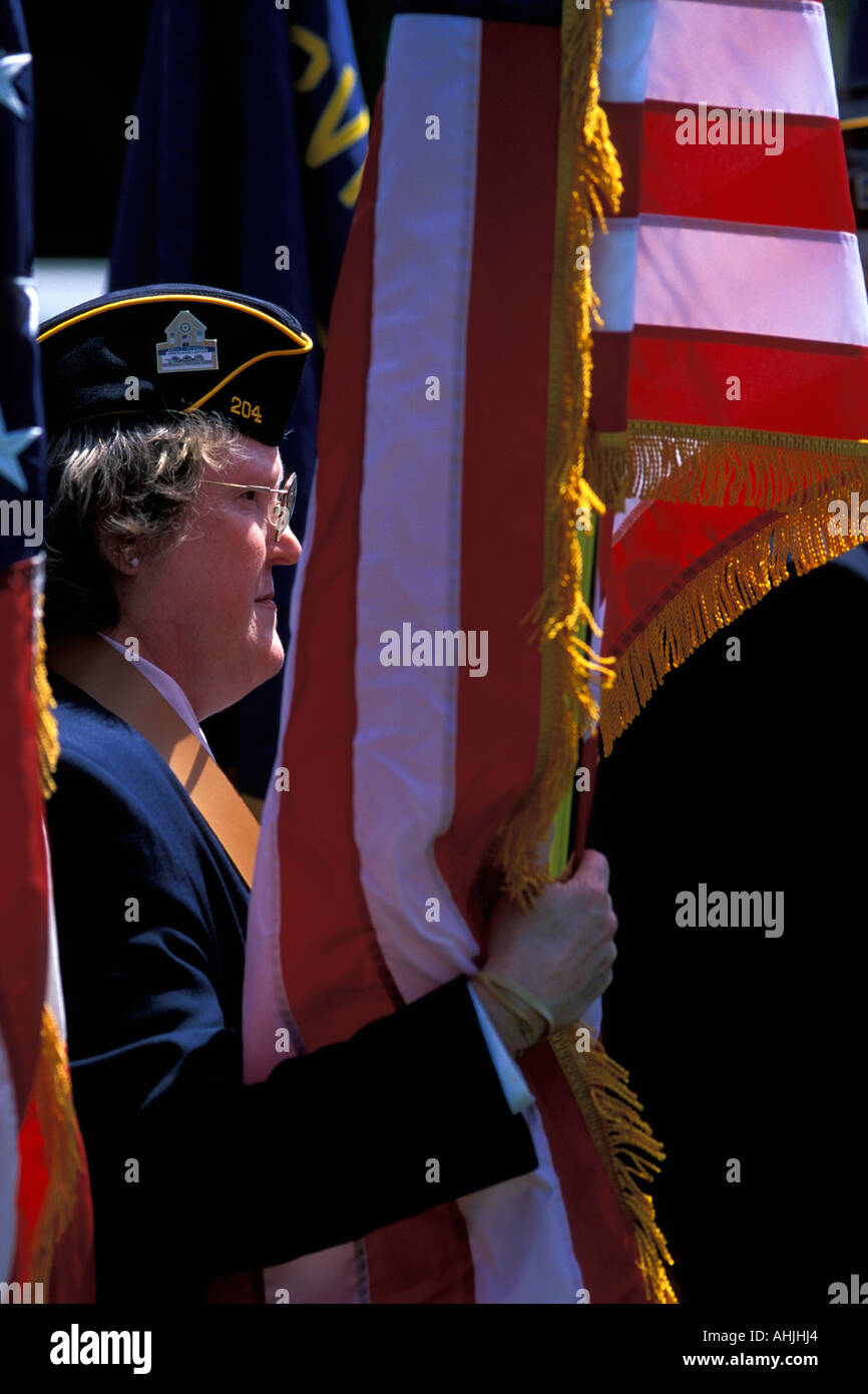 American military and female vet hi-res stock photography and images ...