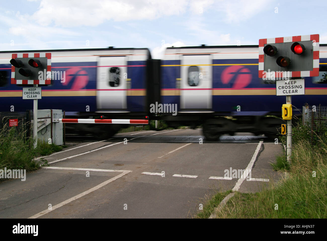 Train Level Crossing Wiltshire England Summer 2005 Stock Photo - Alamy