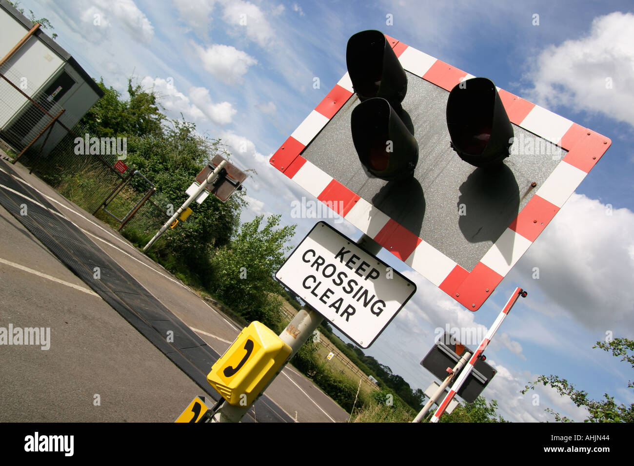 Train Level Crossing Wiltshire England Summer 2005 Stock Photo - Alamy