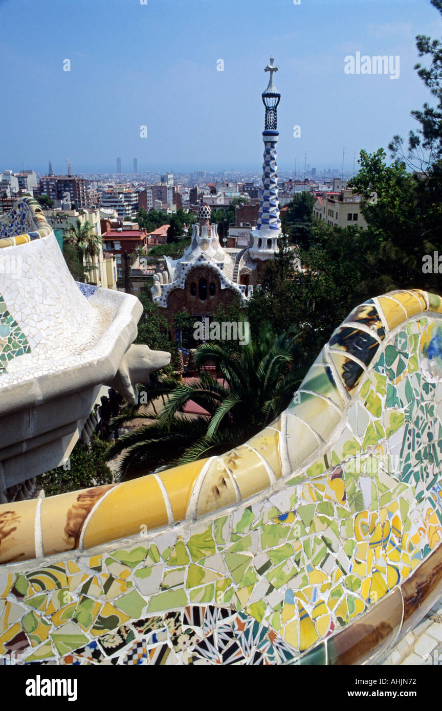 Wavy Mosaic Bench Sala Hipóstila at Parc Park Guell designed by Antoni ...