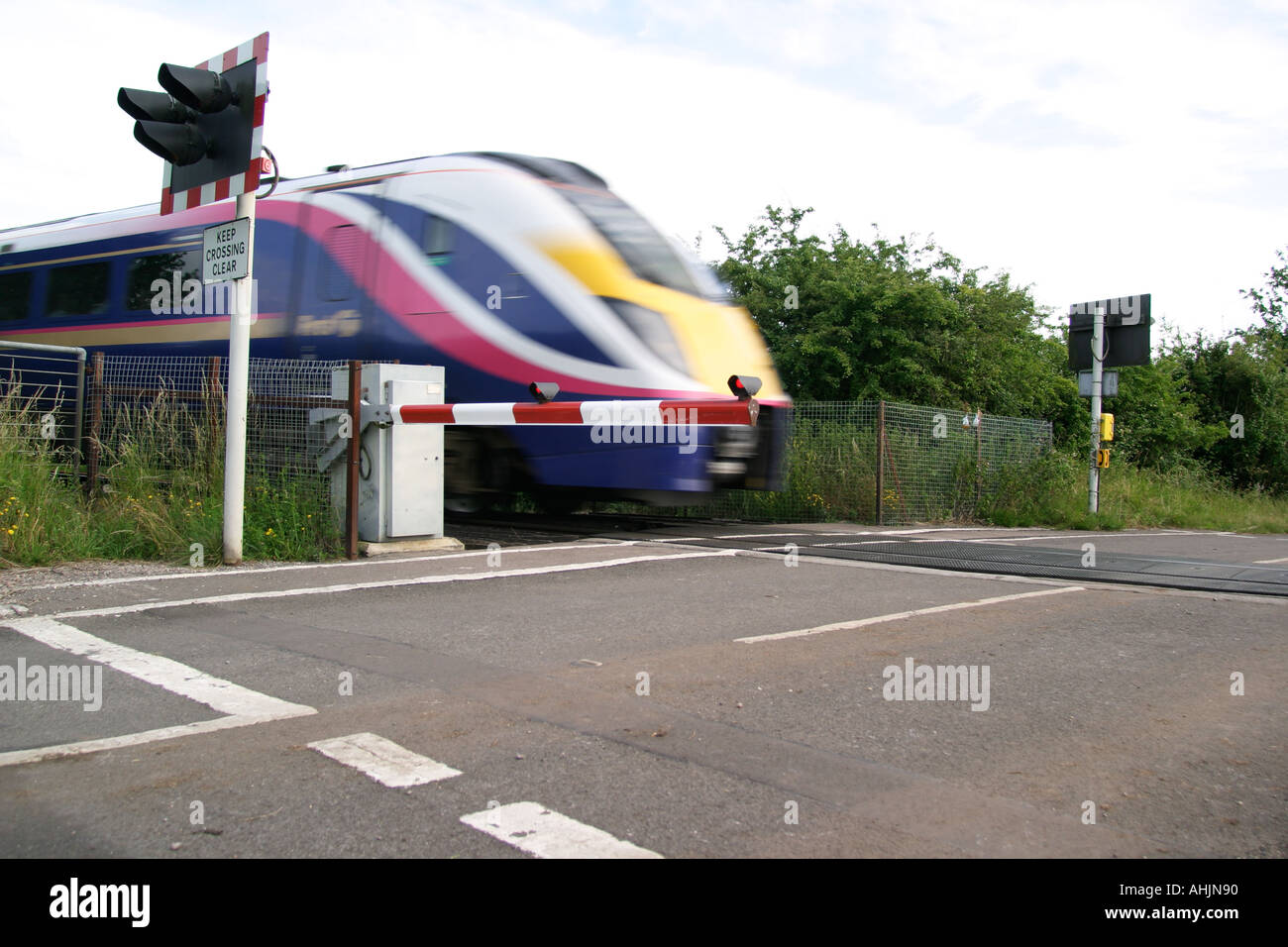 Train Level Crossing Wiltshire England Summer 2005 Stock Photo - Alamy