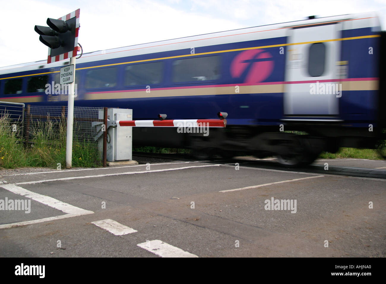 Train Level Crossing Wiltshire England Summer 2005 Stock Photo - Alamy