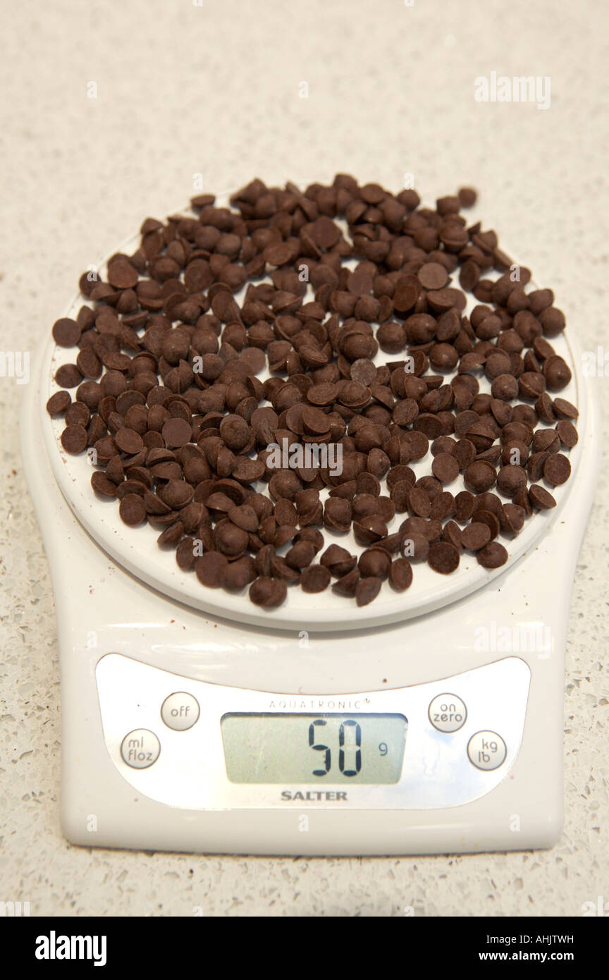 50 grammes of chocolate chips Stock Photo - Alamy