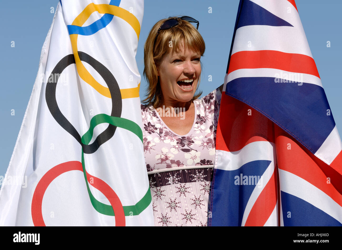 Female olympic games spectator hi-res stock photography and images - Alamy