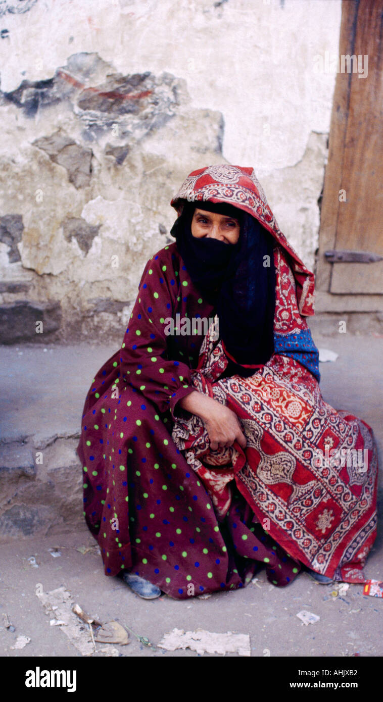 Yashmak hi-res stock photography and images - Alamy